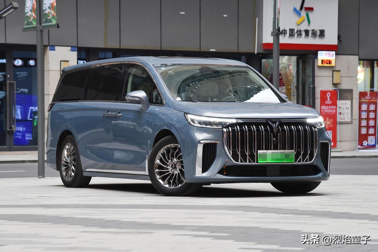 What is the experience of owning a celebrity nanny car?The answer lies ...