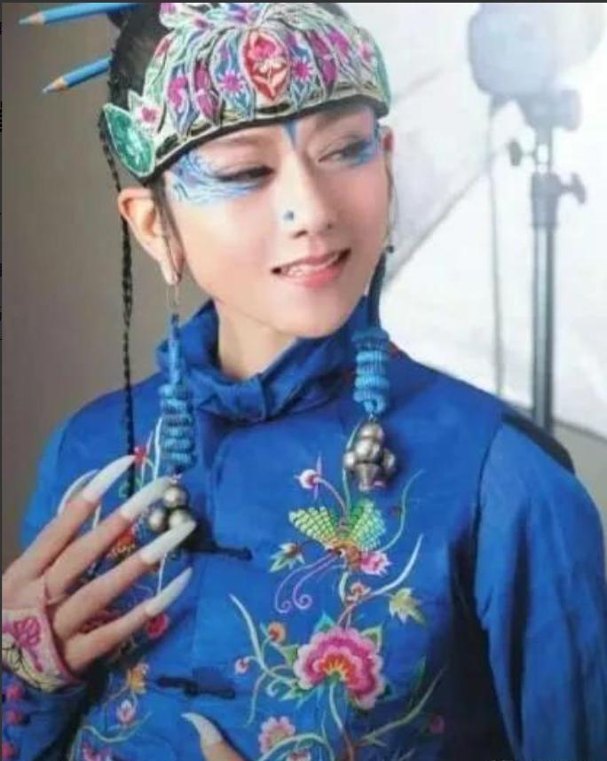 Yang Liping Once Again Cited Controversy In Peacock The Male