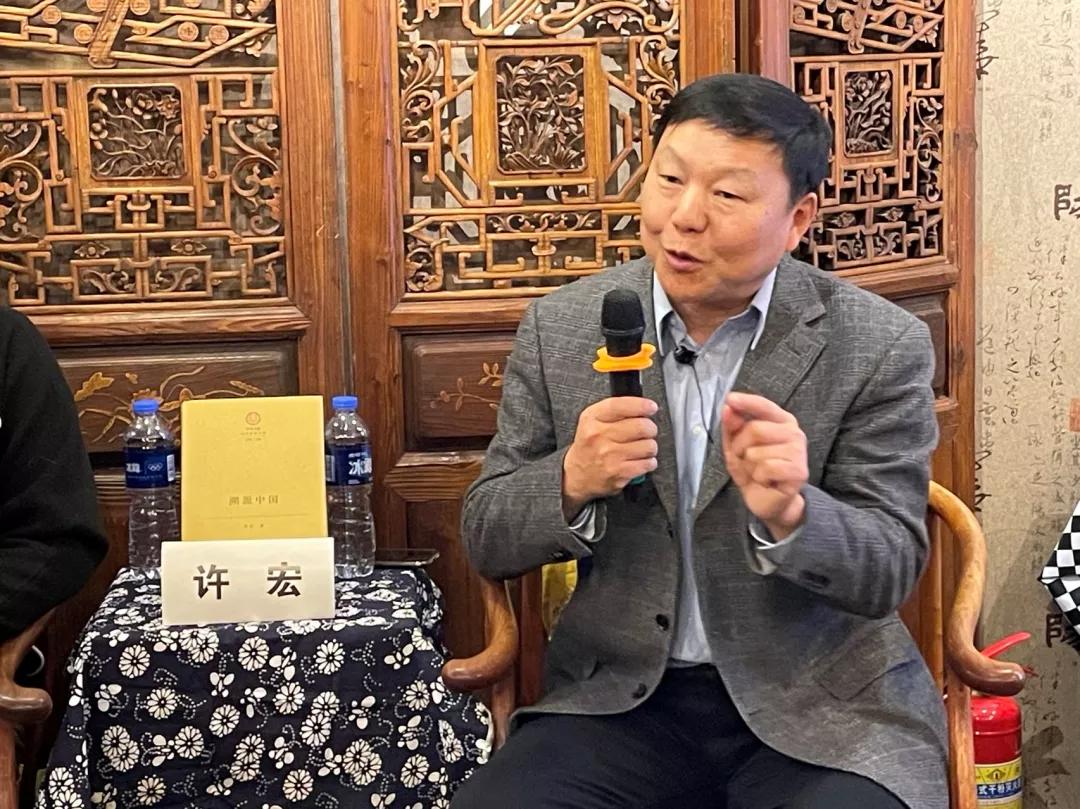 Xu Hong: Tomb-robbing works and alien civilization are topics that I am ...