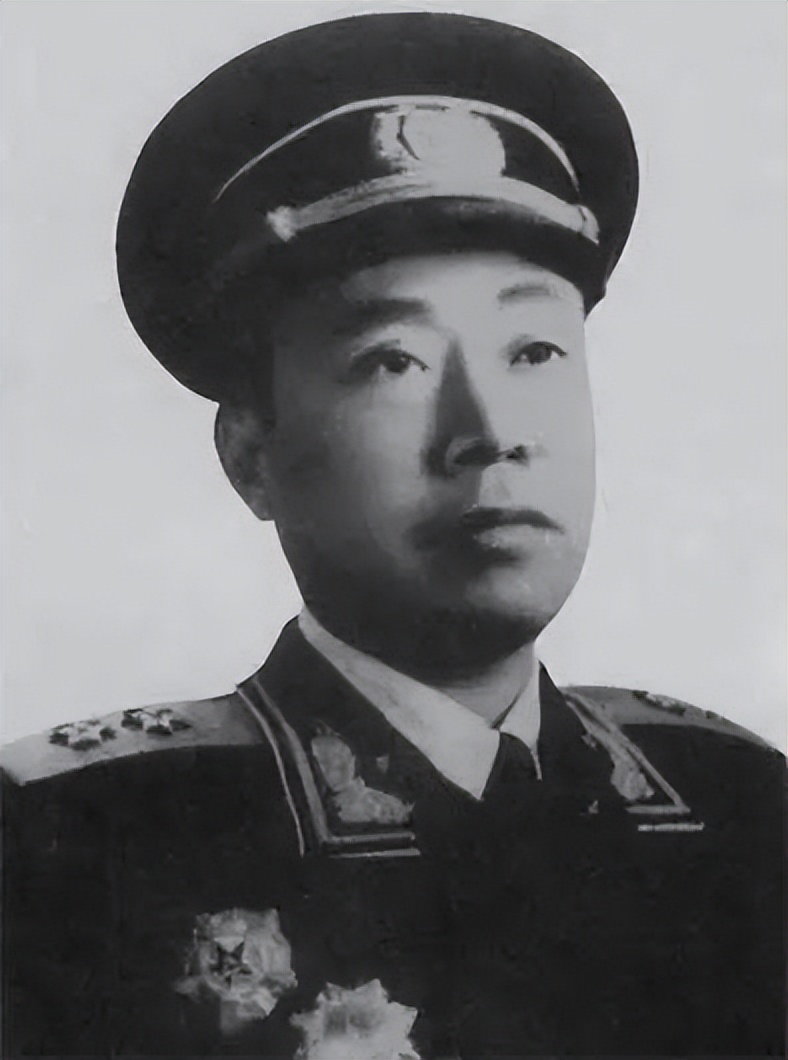 In 1967, the founding lieutenant general who dared to hit the British ...