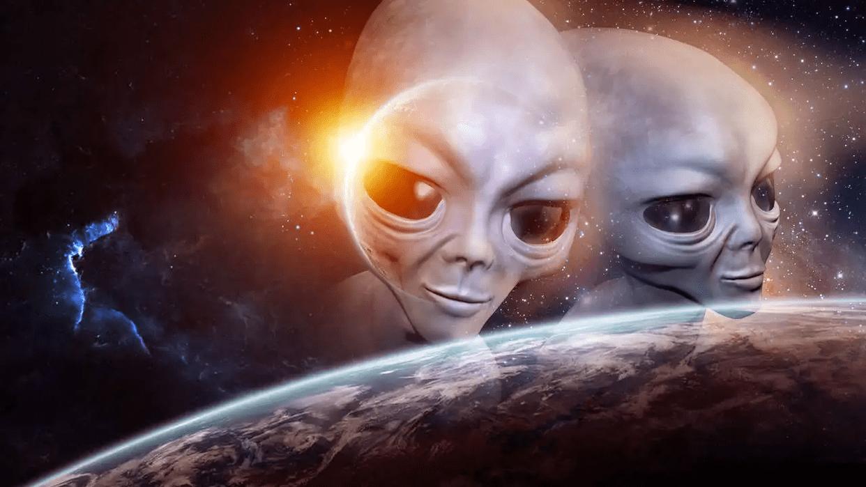 Human-Alien Encounter : A Intergalactic Interaction - iMedia