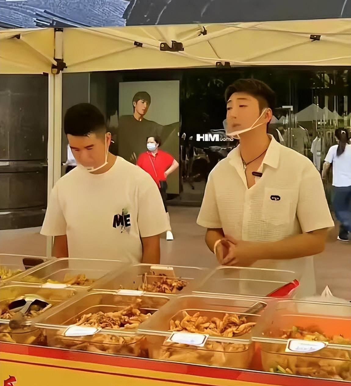 Original TVB famous former actor sets up a stall selling braised food ...