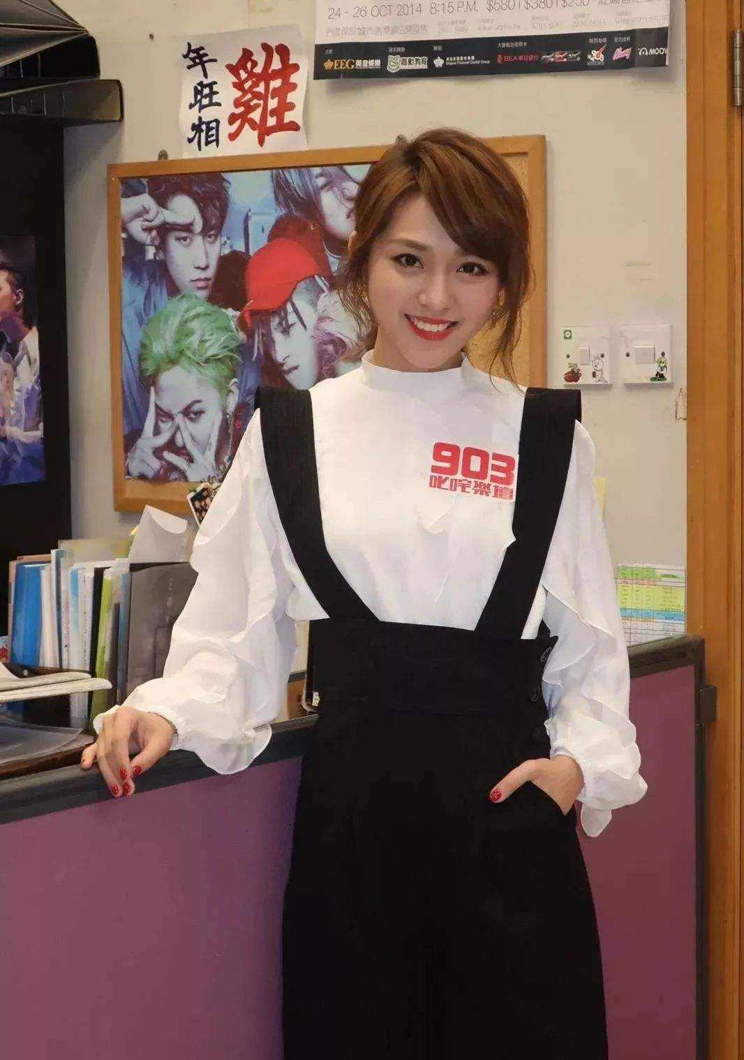 TVB Xiaohua was publicly confessed by designers outside the circle that the man had a crush on ...