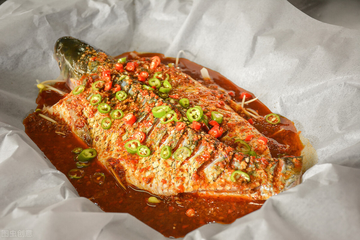 Delicious paper-wrapped fish suitable for all seasons - iNEWS
