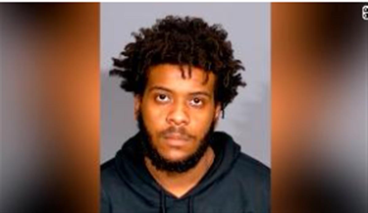 The photo of the suspect who shot and killed the Dutch special forces ...