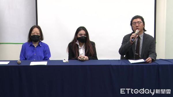 Li Yiyan's mother didn't know that Liao Jun was attacking her daughter ...