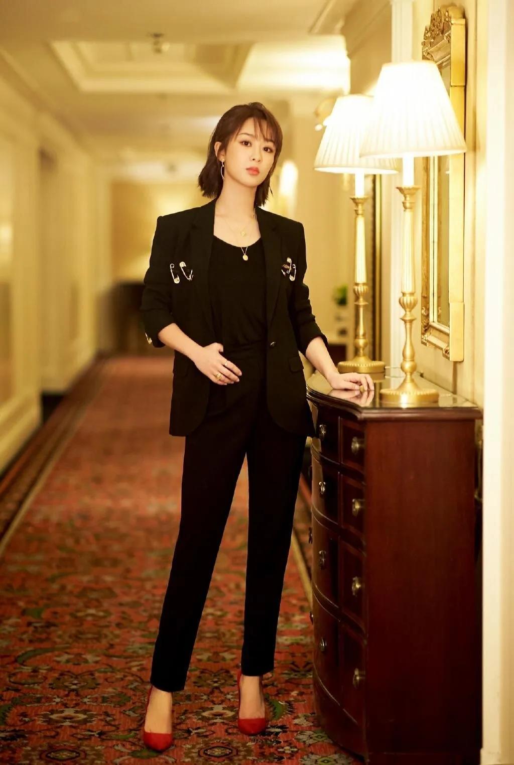 Yang Zi#Meitu 15 - iNEWS