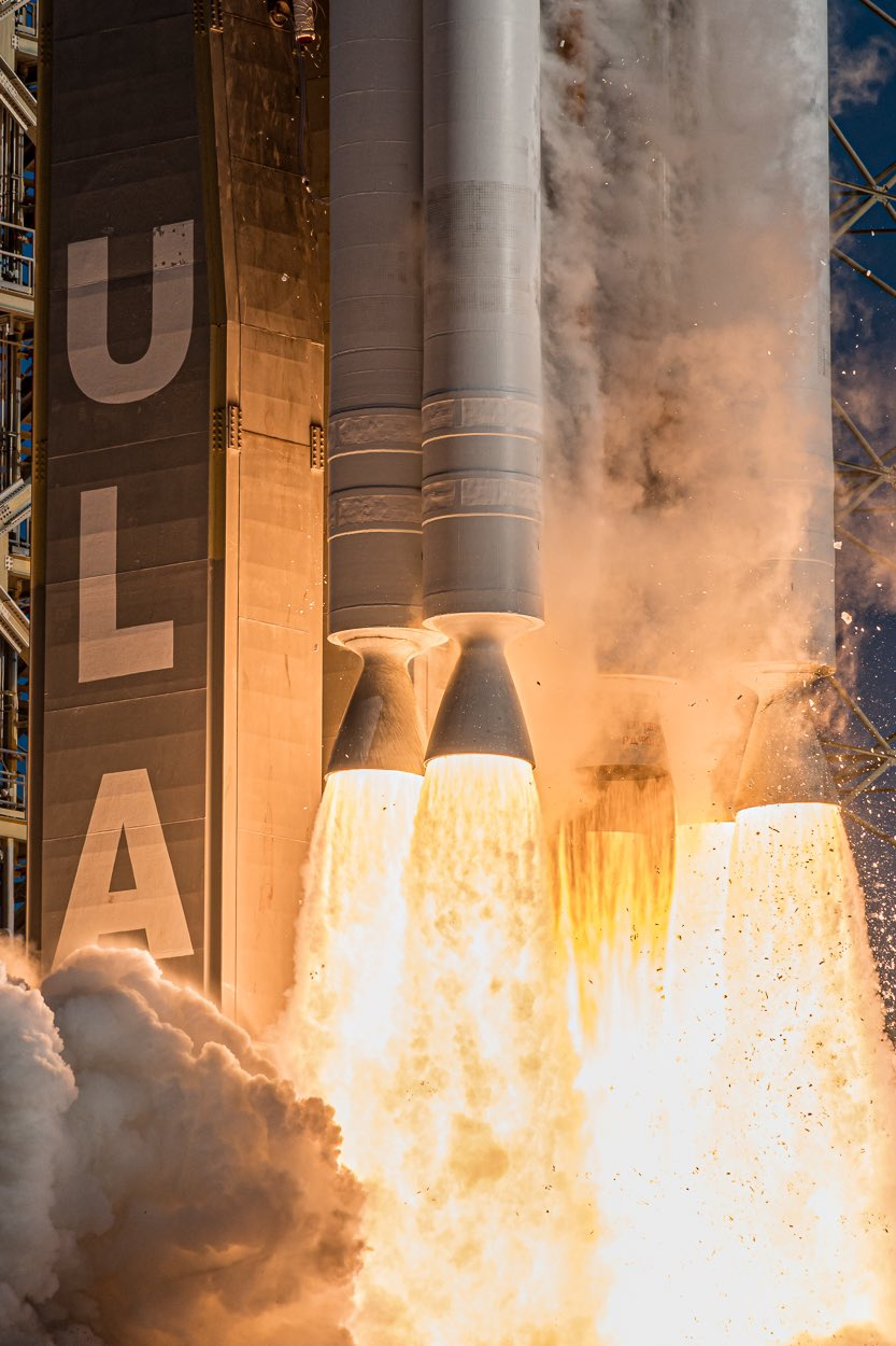 Atlas 5 uses the most powerful configuration in high orbit to send top ...