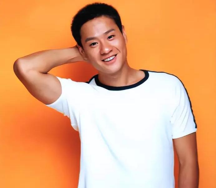 Lian Yiming: In order to marry Yang Ruoxi, he abandoned Chen Jiayan. Now his ex-wife became ...