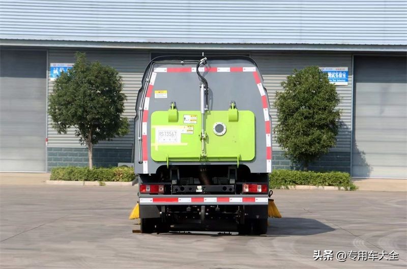 Road sweeper Changan 2 square small blue brand road sweeper - iNEWS