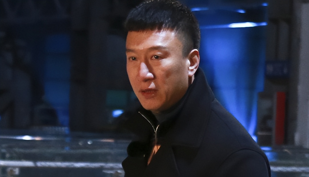 Feng Xiaogang bombarded Sun Honglei and Huang Bo! Calling it a disgrace ...