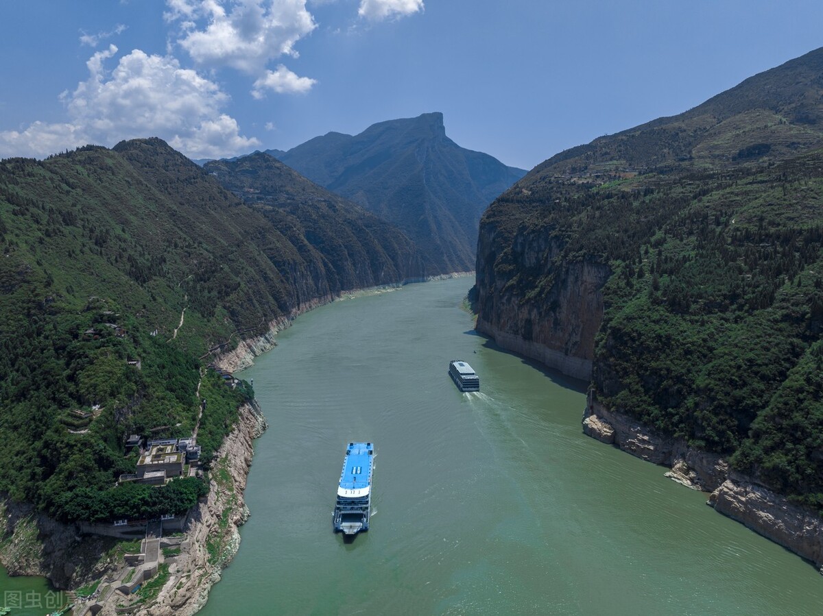 2022 National Day Three Gorges Cruise - iNEWS