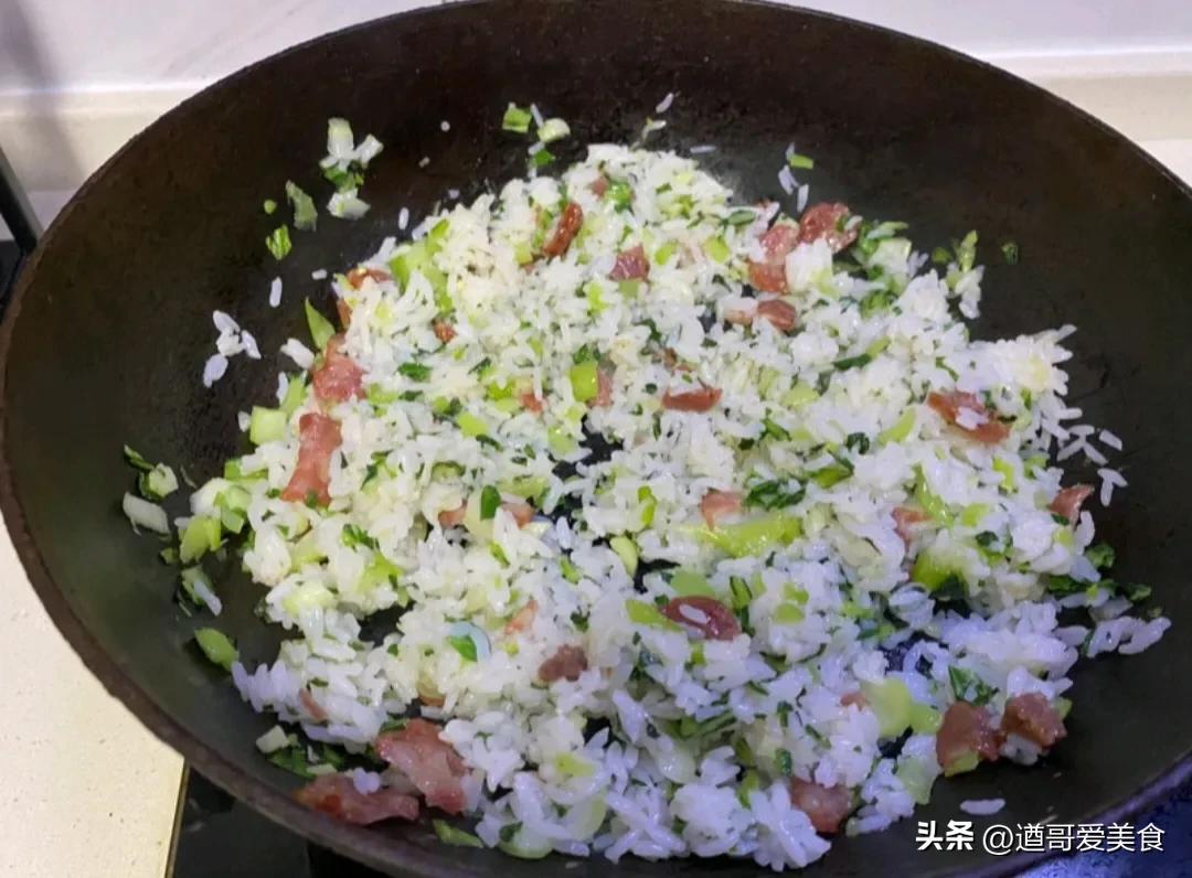 The Taste of Old Shanghai: Shanghai Vegetable Rice - iNEWS