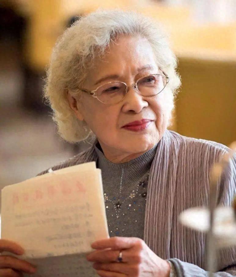 99-year-old Qin Yi and 81-year-old daughter Jin Feiheng: They rarely ...