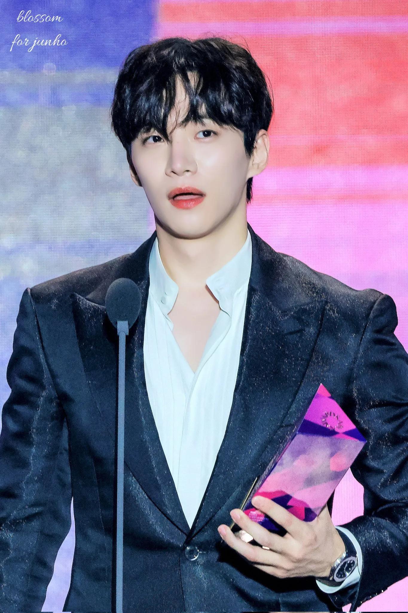 Lee Junho, the top actor in Korean aesthetics, 2pm, the top in the group for ten years can still ...