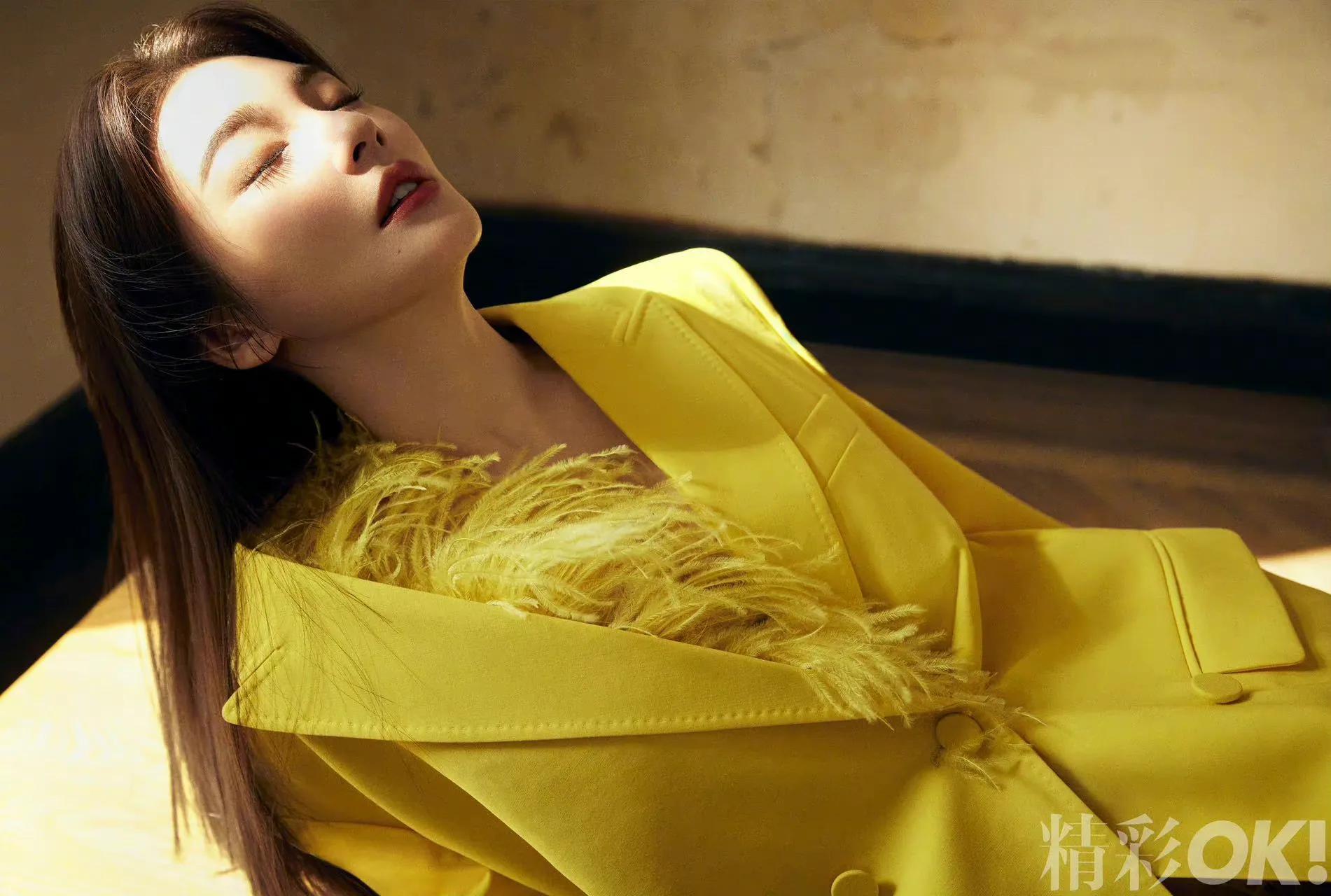 Zhang Yuqi's glamorous domineering lady's cover is so glamorous and ...