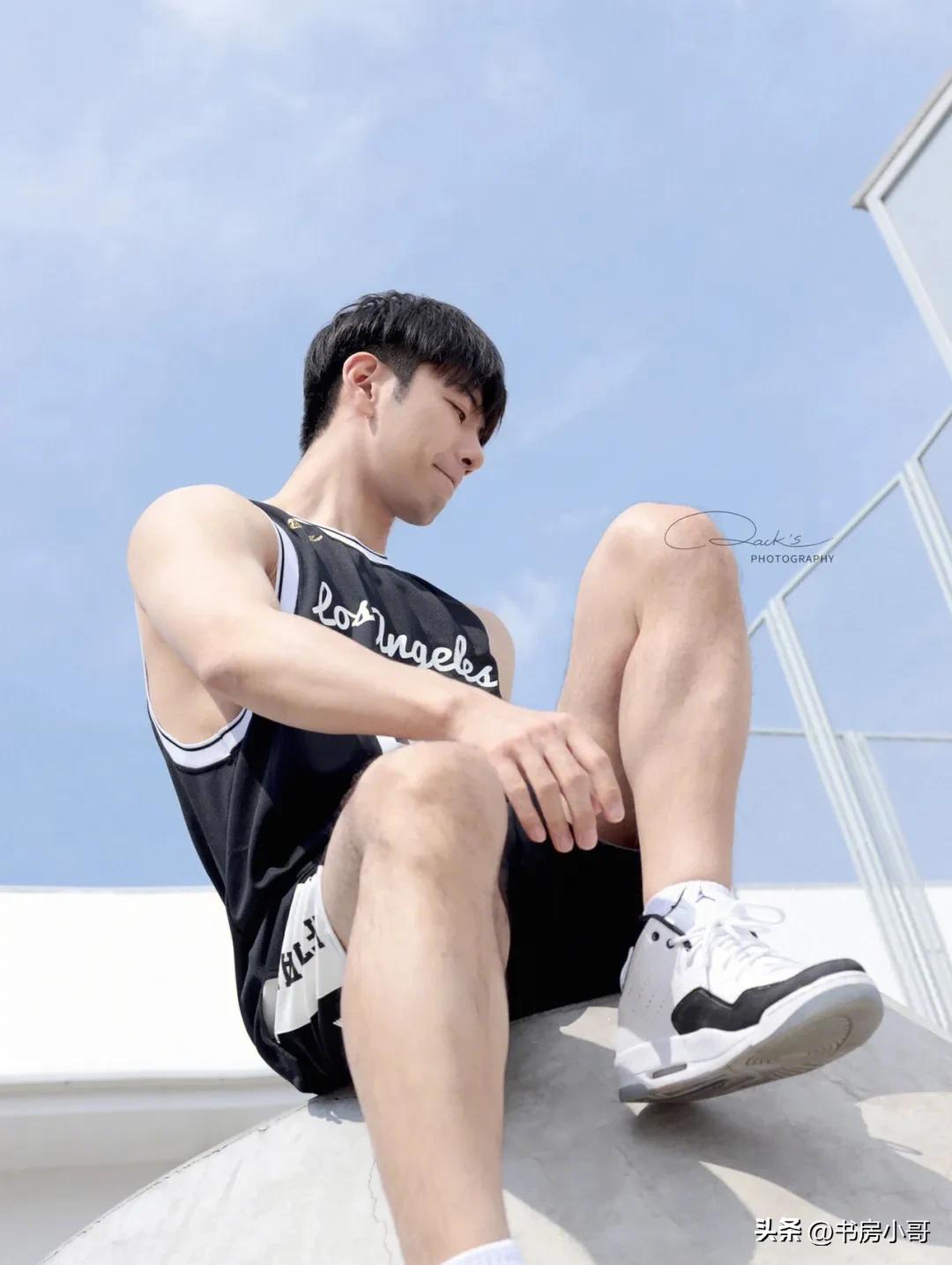 Basketball seniors are yyds - iNEWS