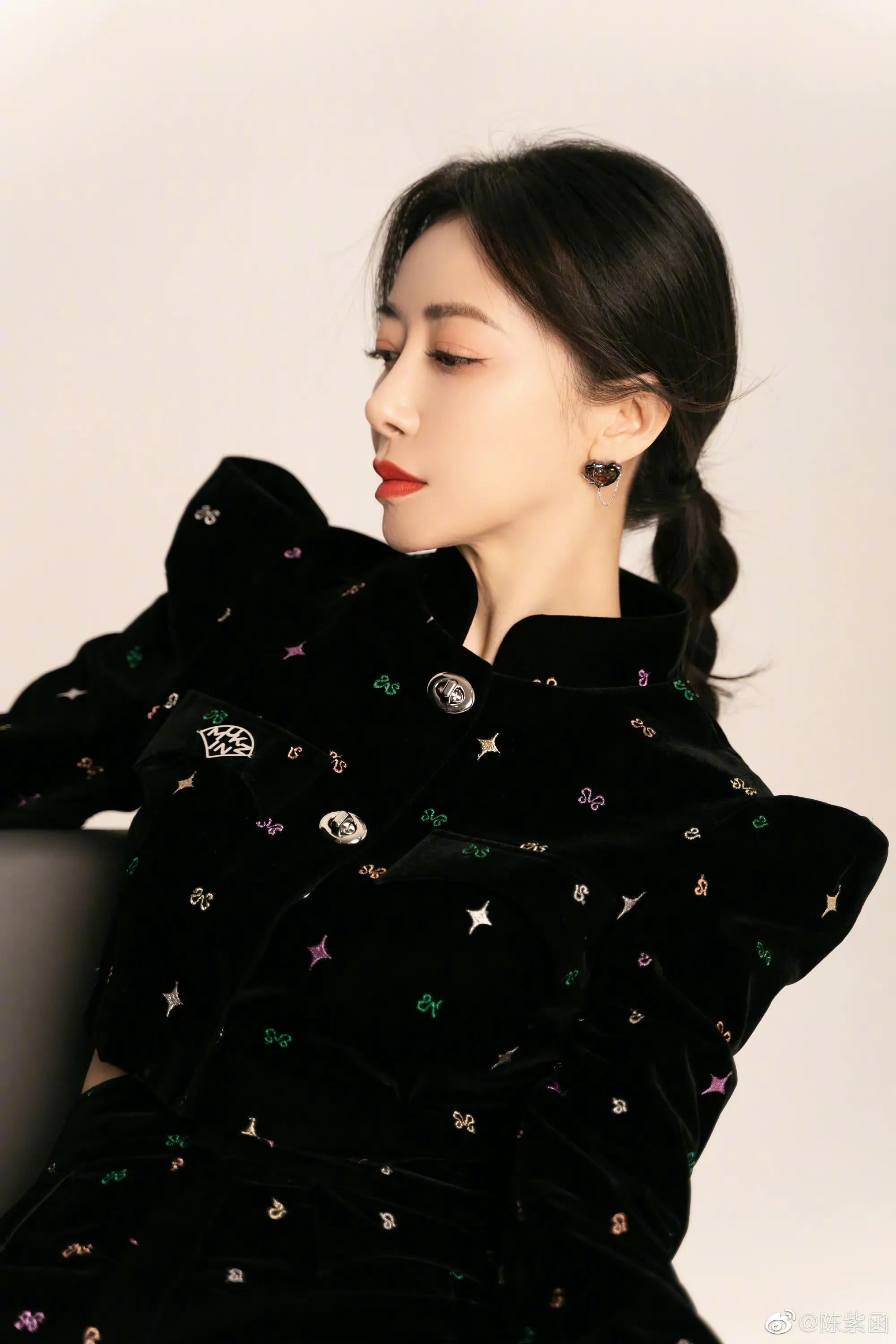 Chen Zihan's beautiful picture - iNEWS