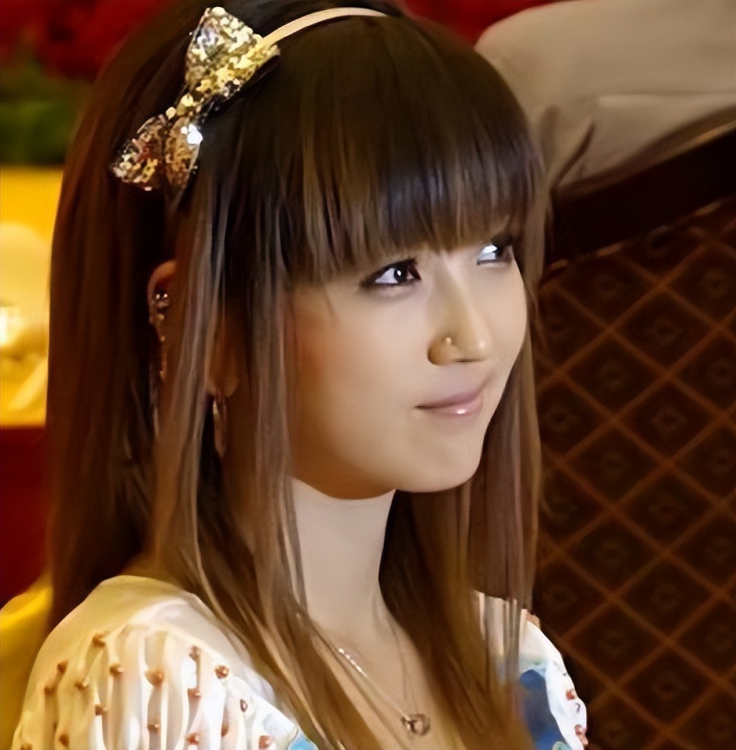 He Jie was the fastest growing in the 2005 "Super Girl", and now he can ...