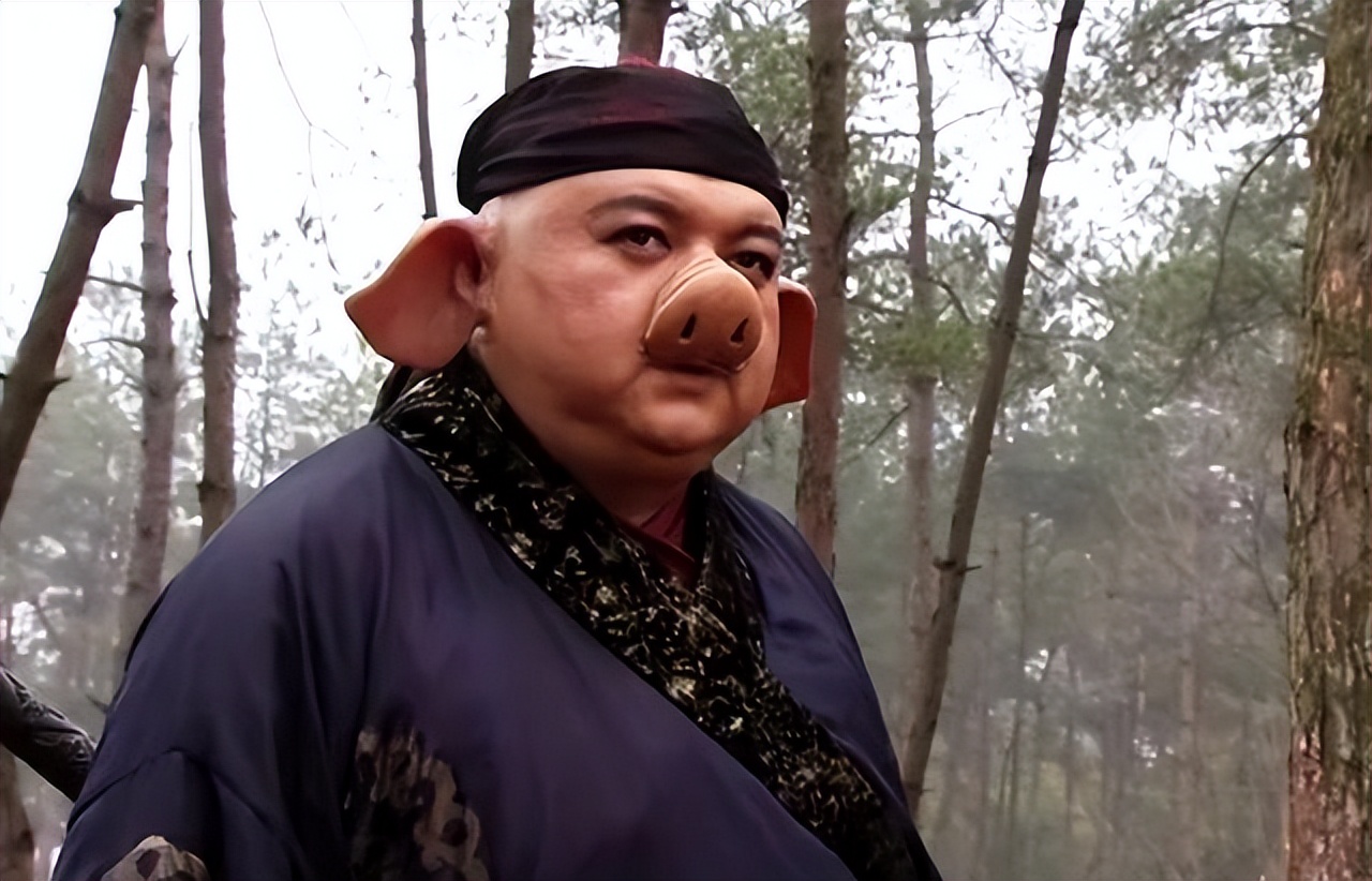 Zhu Bajie often scolds Sun Wukong, but why never scolds Sha Seng?Look ...