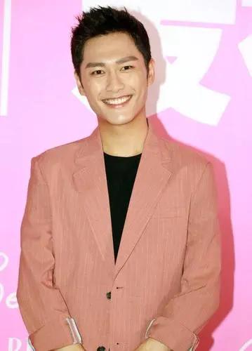 Zhu Zixiao took a photo with Zhang Han handsome, and they reunited ...