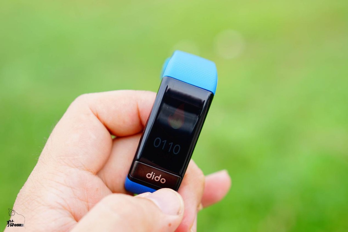 Personal doctor on your wrist, dido Y1 health smart bracelet - iNEWS