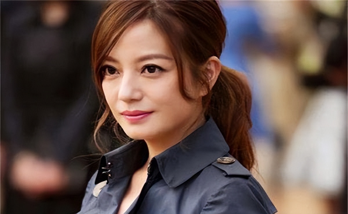 From "Chinese Superstar" to "No Such Person", the 47-year-old Zhao Wei ...