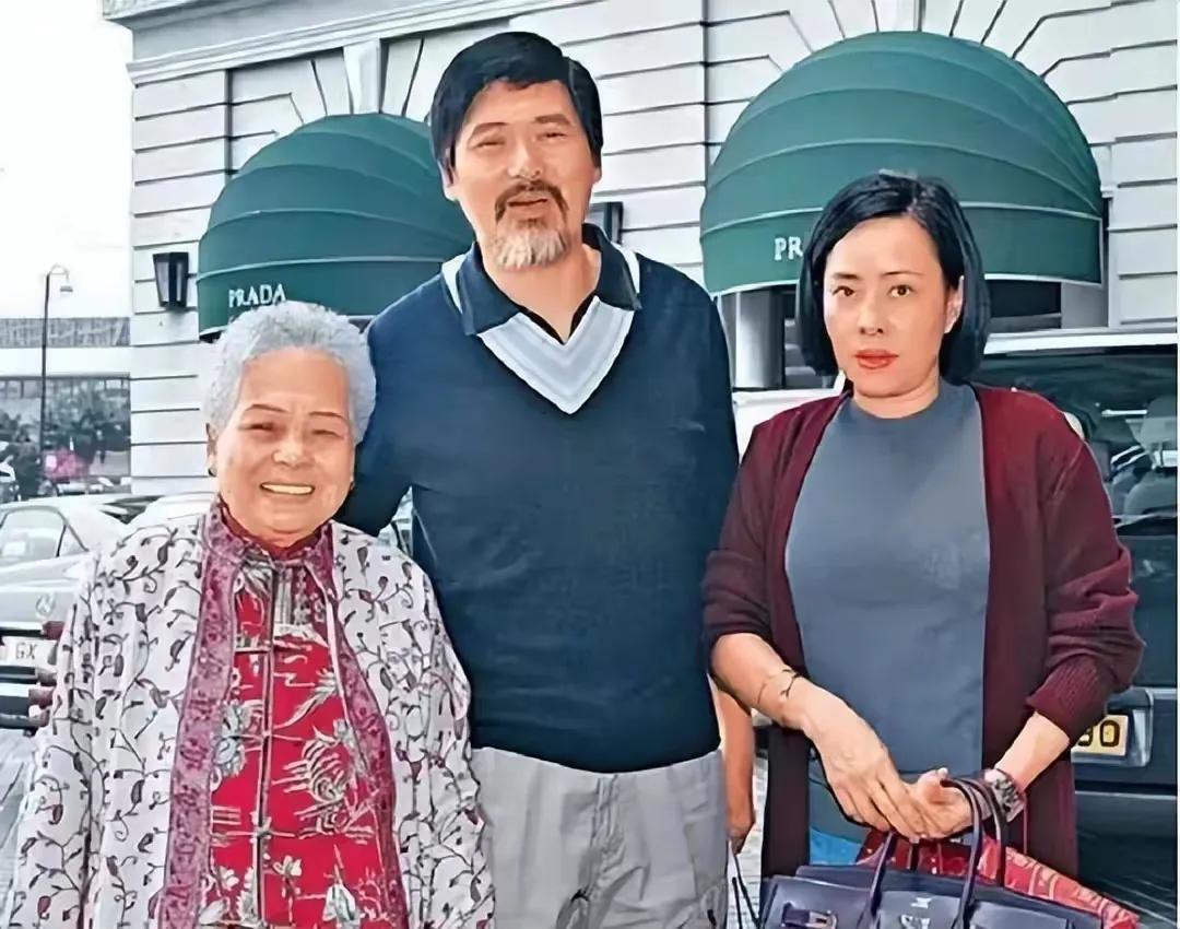 Zhou Runfa's wife deserves to be the daughter of the richest man! It's ...
