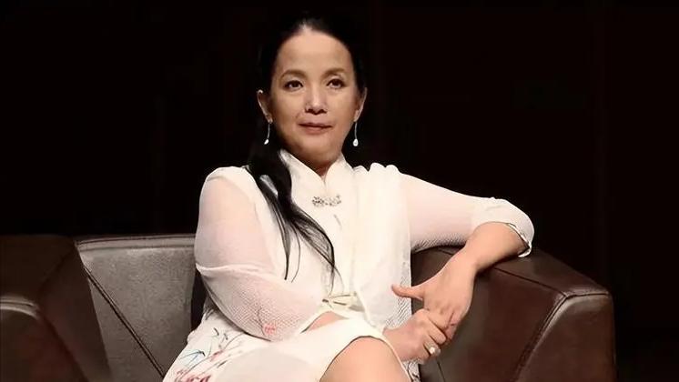 What has Lu Liping experienced from the "actress queen" sought after by ...