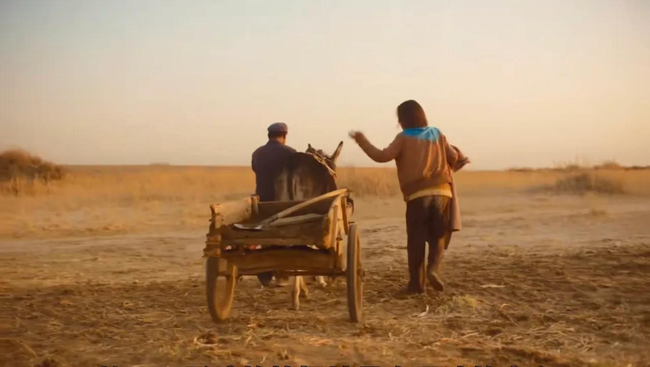 The behind-the-scenes story you don't know about "Hidden in the Dust ...