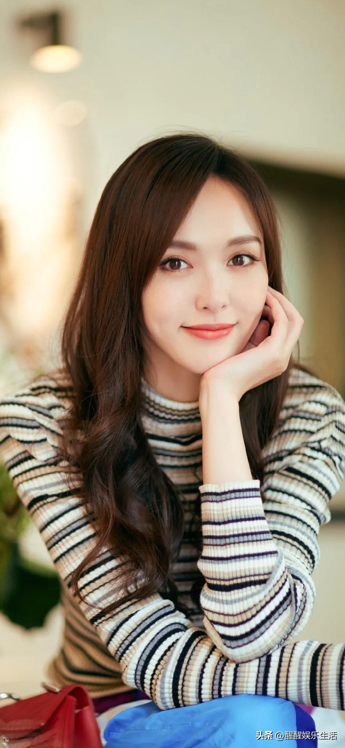 Happy woman Tang Yan - iMedia