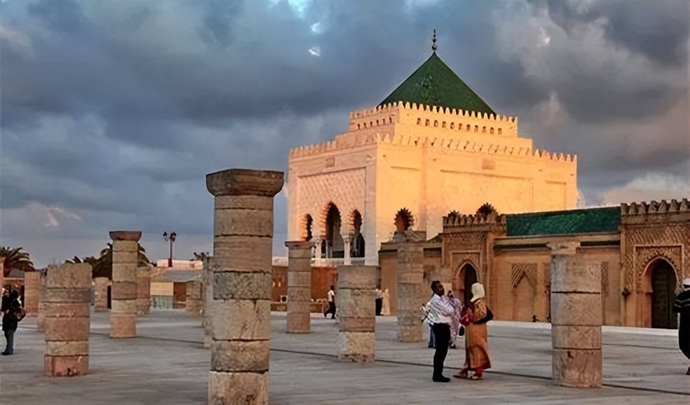 Technological Progress in Morocco in the 1730s: Focus and Context - iMedia