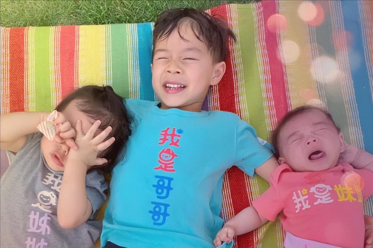 Huo Qigang celebrates Father's Day together for three generations. The ...