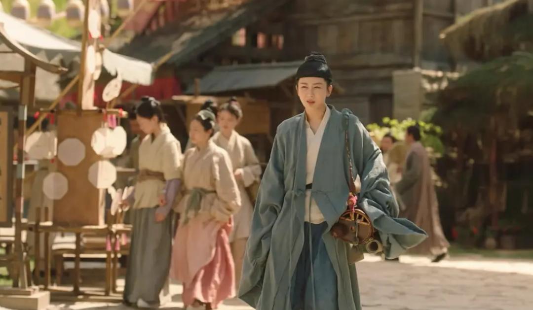How important is an actress' looks? Look at Yang Zi and Dai Luwa in ...