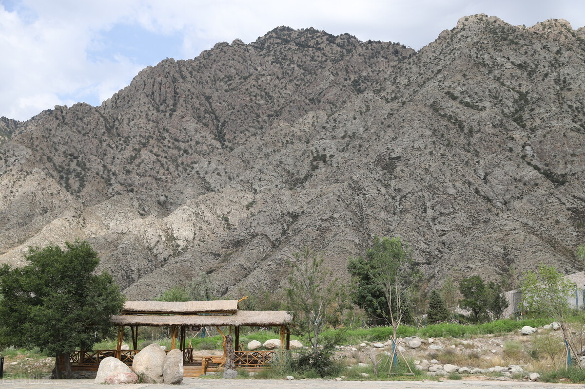 The legendary Flaming Mountain in Helan Mountain, a must-see in ancient ...