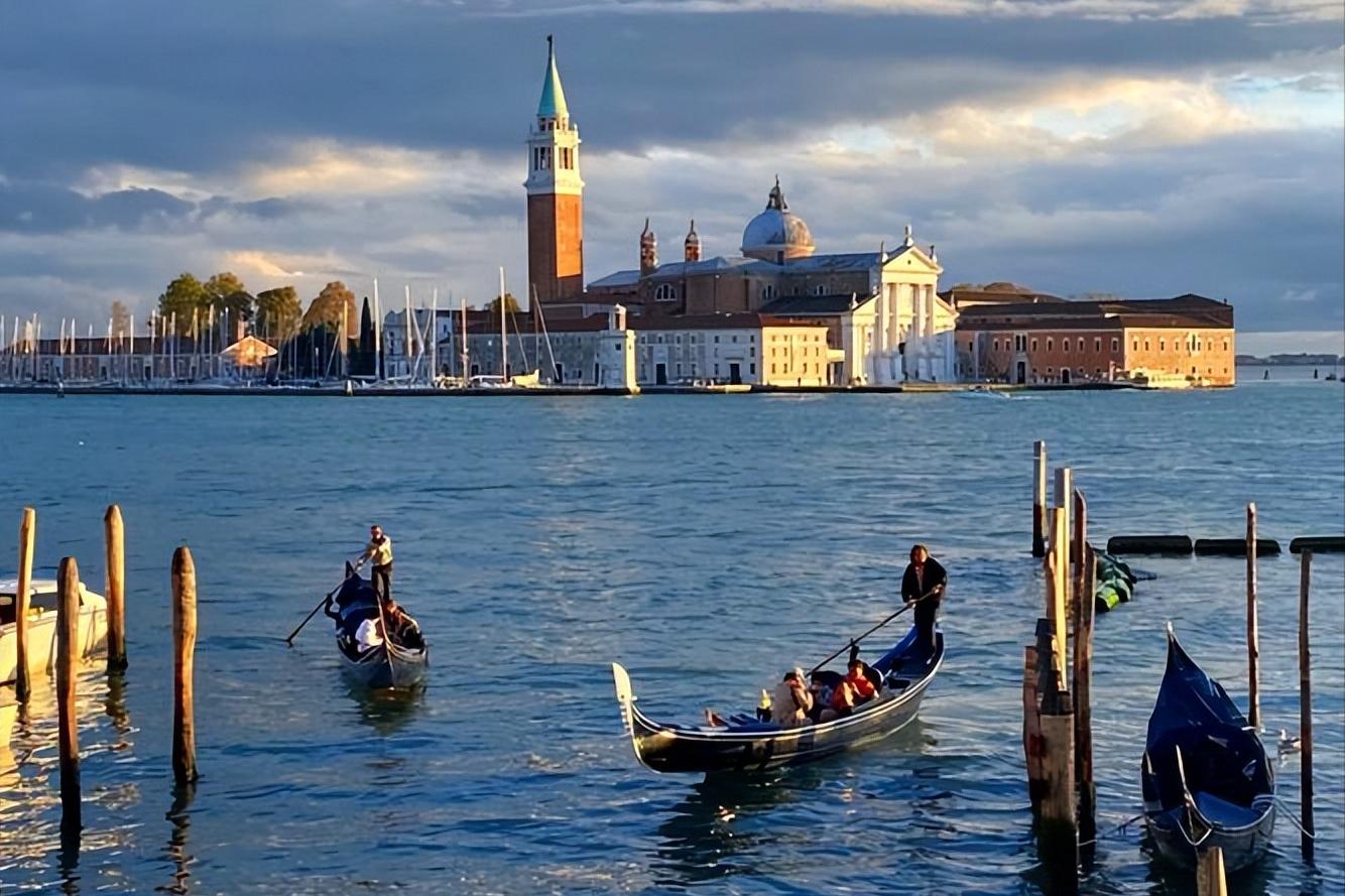 "The People's War Has Begun" - A Chronicle of Venice City - The Siege ...