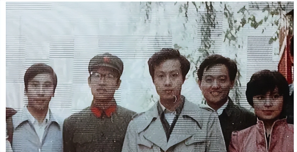 Luo Jing died 13 years ago, and his wife, who cried to fainting ...