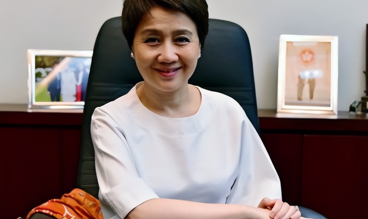 Counterattack "Dancing Queen" Liang Anqi: She worked 4 jobs to survive ...