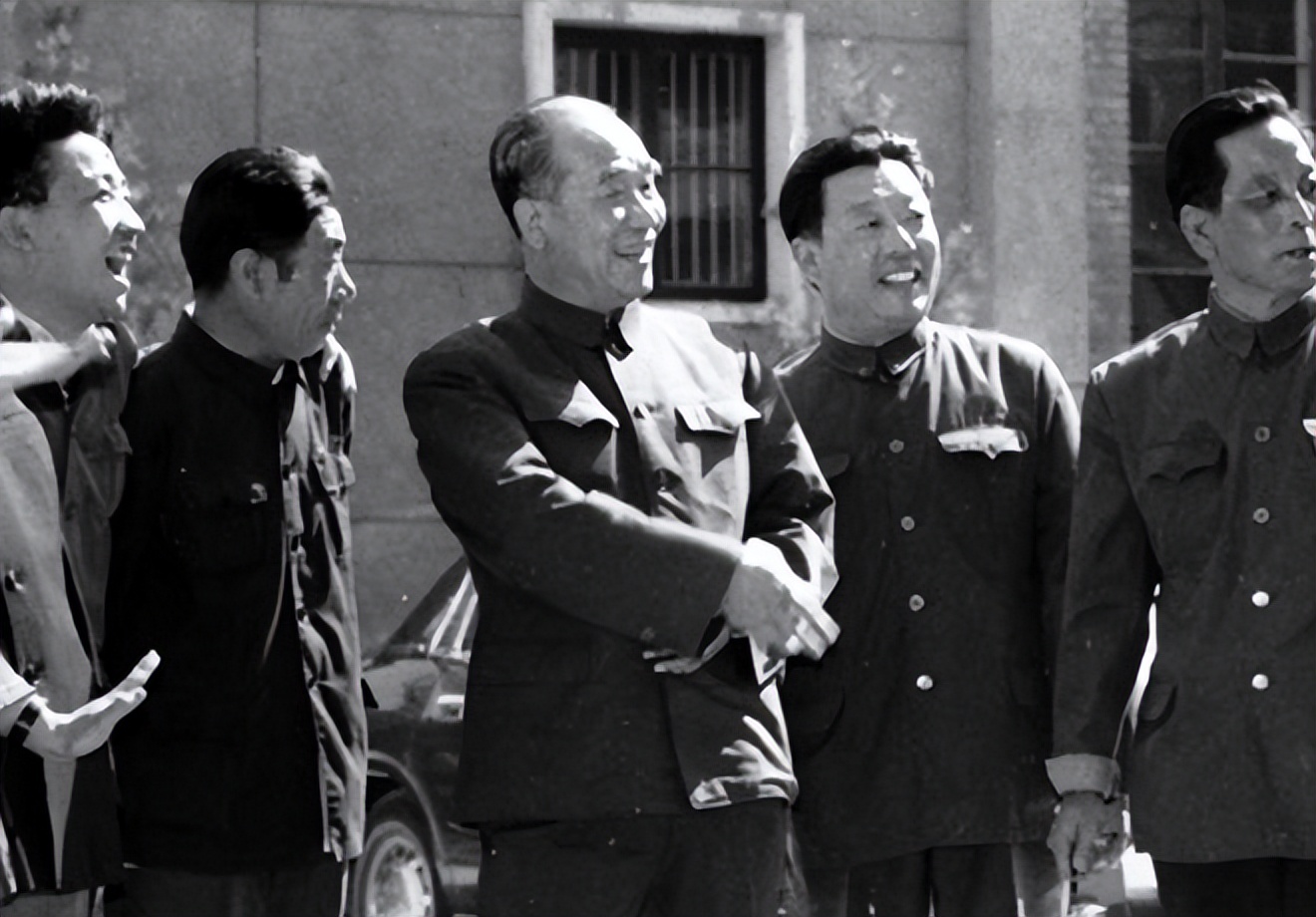 At the age of 81, Li Wenhua was apprenticed to Ma Sanli by carrying an ...