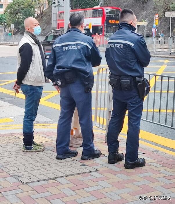 76-year-old Ti Lung had a car accident, his 67-year-old wife Tao ...