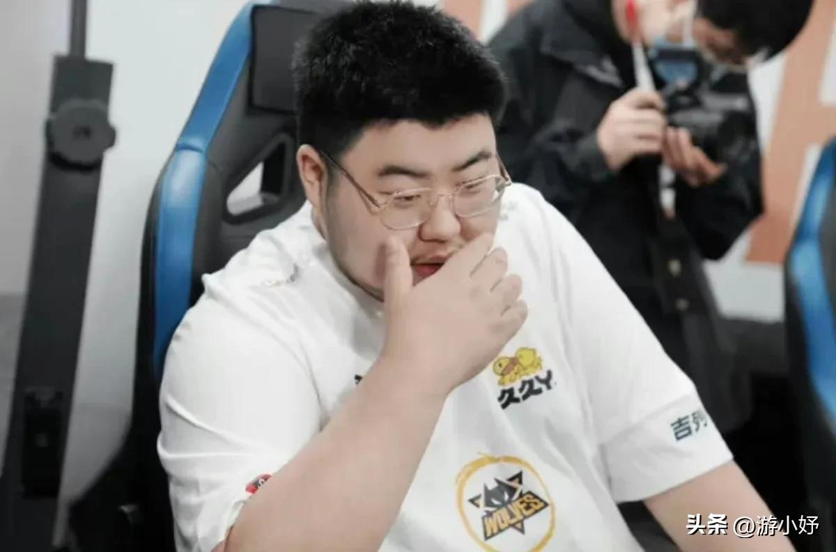 Wolves chubby is deeply involved in female fans, and was protected by ...