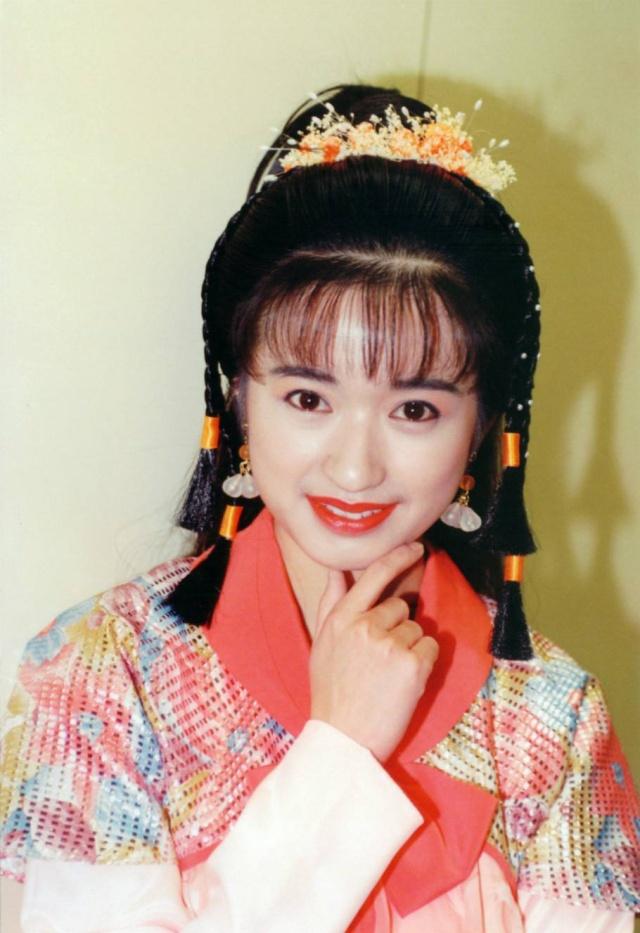 Do you still remember Fang Min, the little sister of the Fang family ...