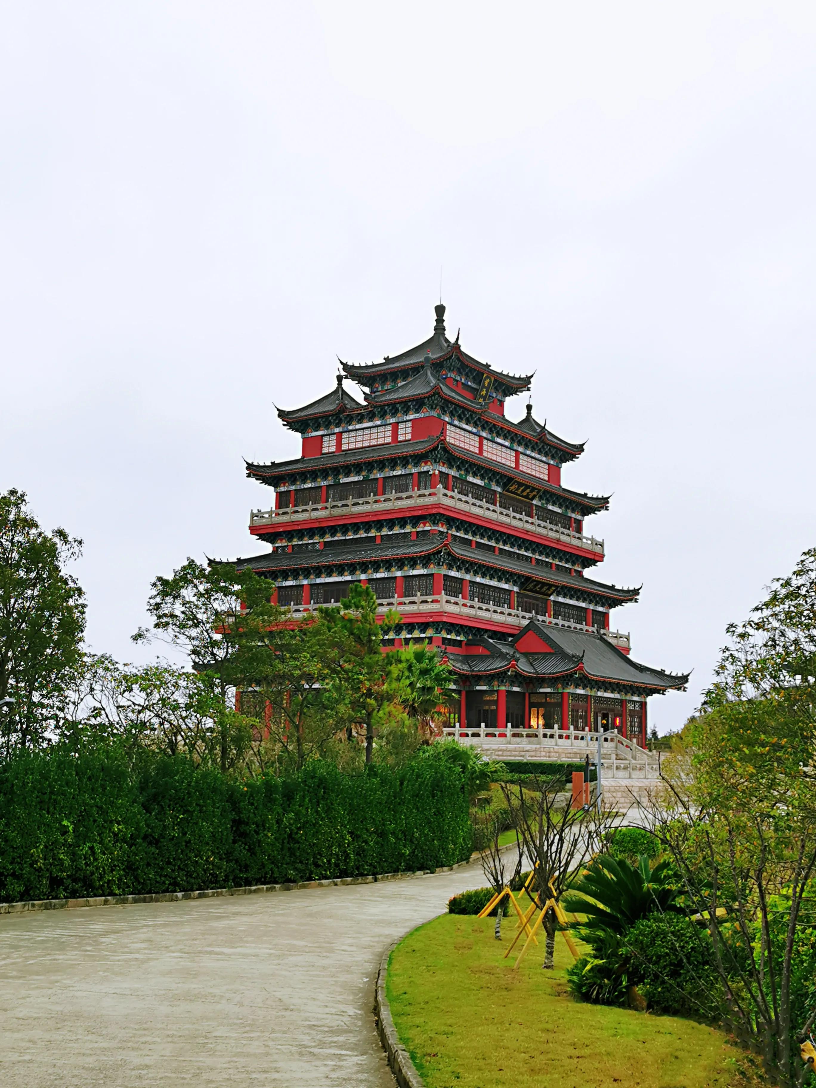 The first building in the southeast coast - "Wanghai Tower" in Dongtou ...