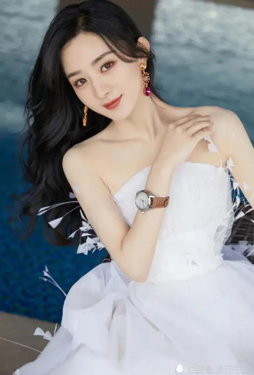 Yingbao beautiful photos#Sen head portrait - iNEWS