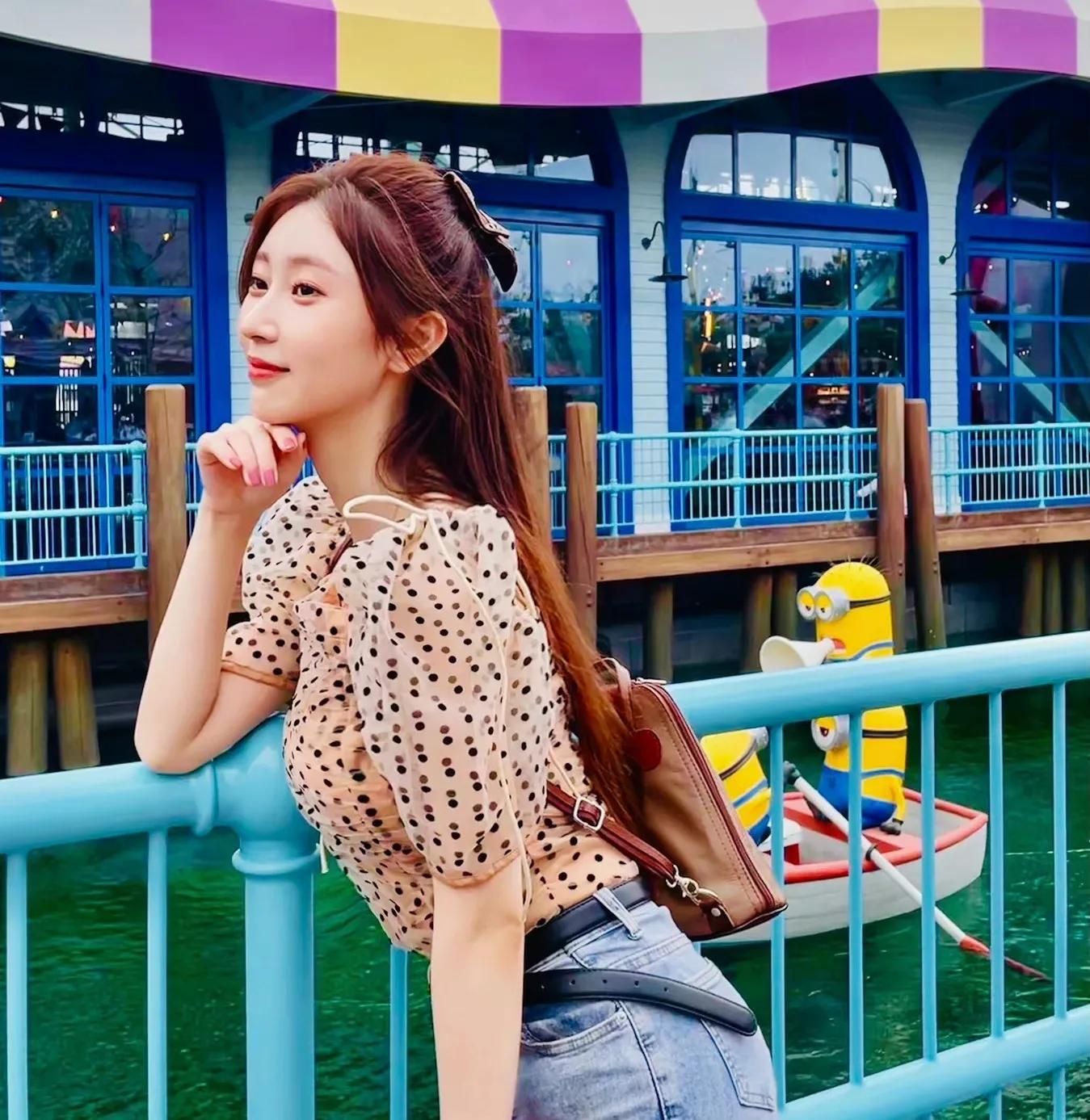 Beautiful actress Chu Yue - iNEWS