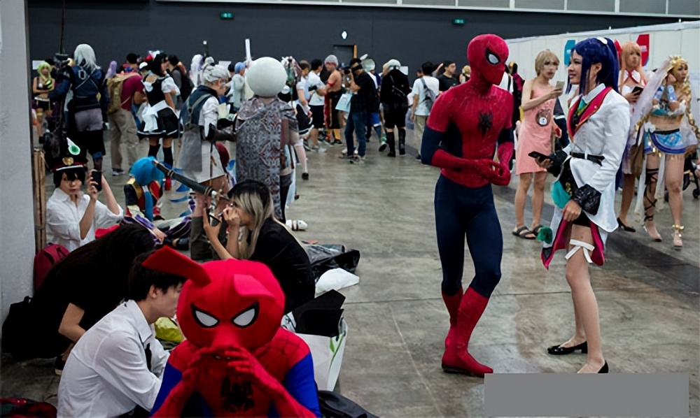 From ACG to Cosplay: Take you to play Bika comics - iNEWS