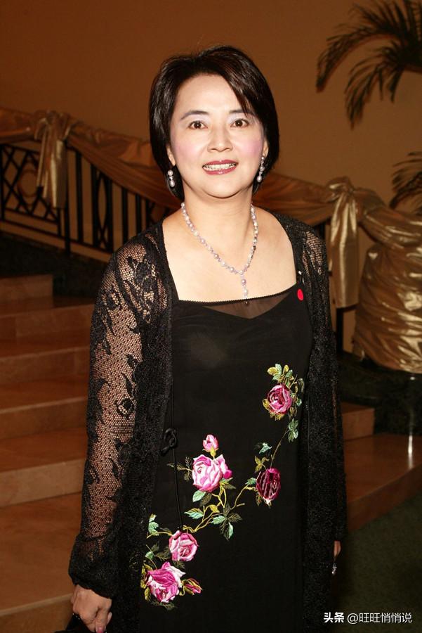 Sun Li's aunt is actually as famous as Brigitte Lin! 65 years old still ...