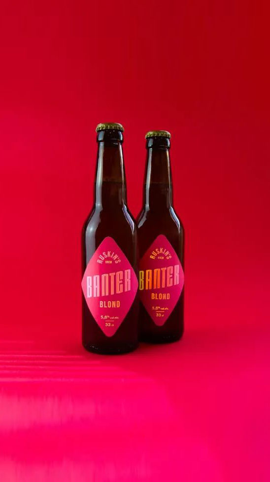 Alien label simple glass bottle beer packaging design!Big Character ...