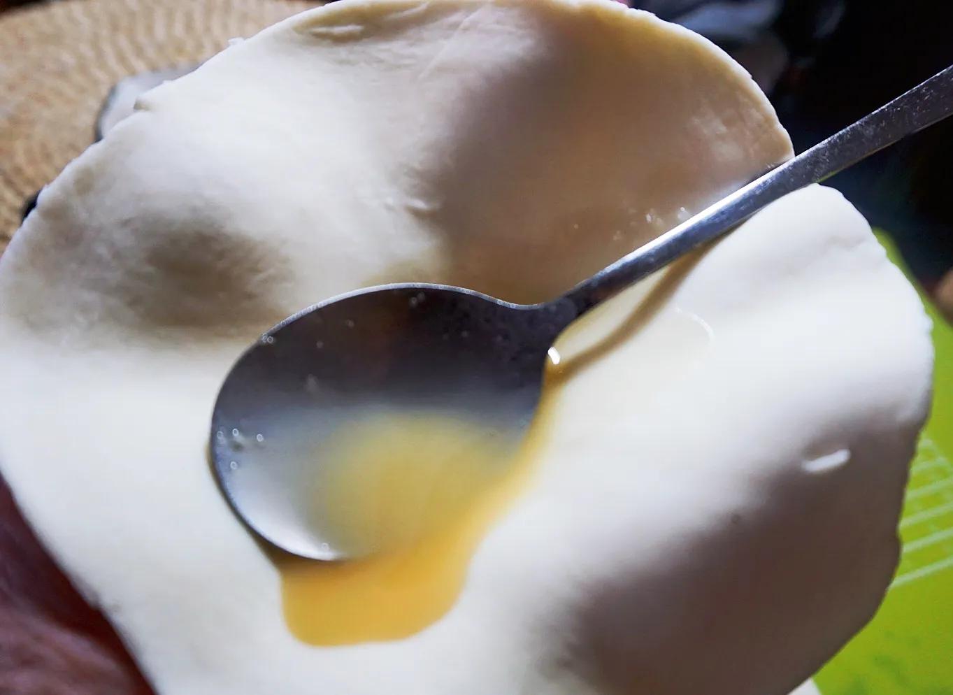 The practice of delicious pocket cakes that can be loaded with ...