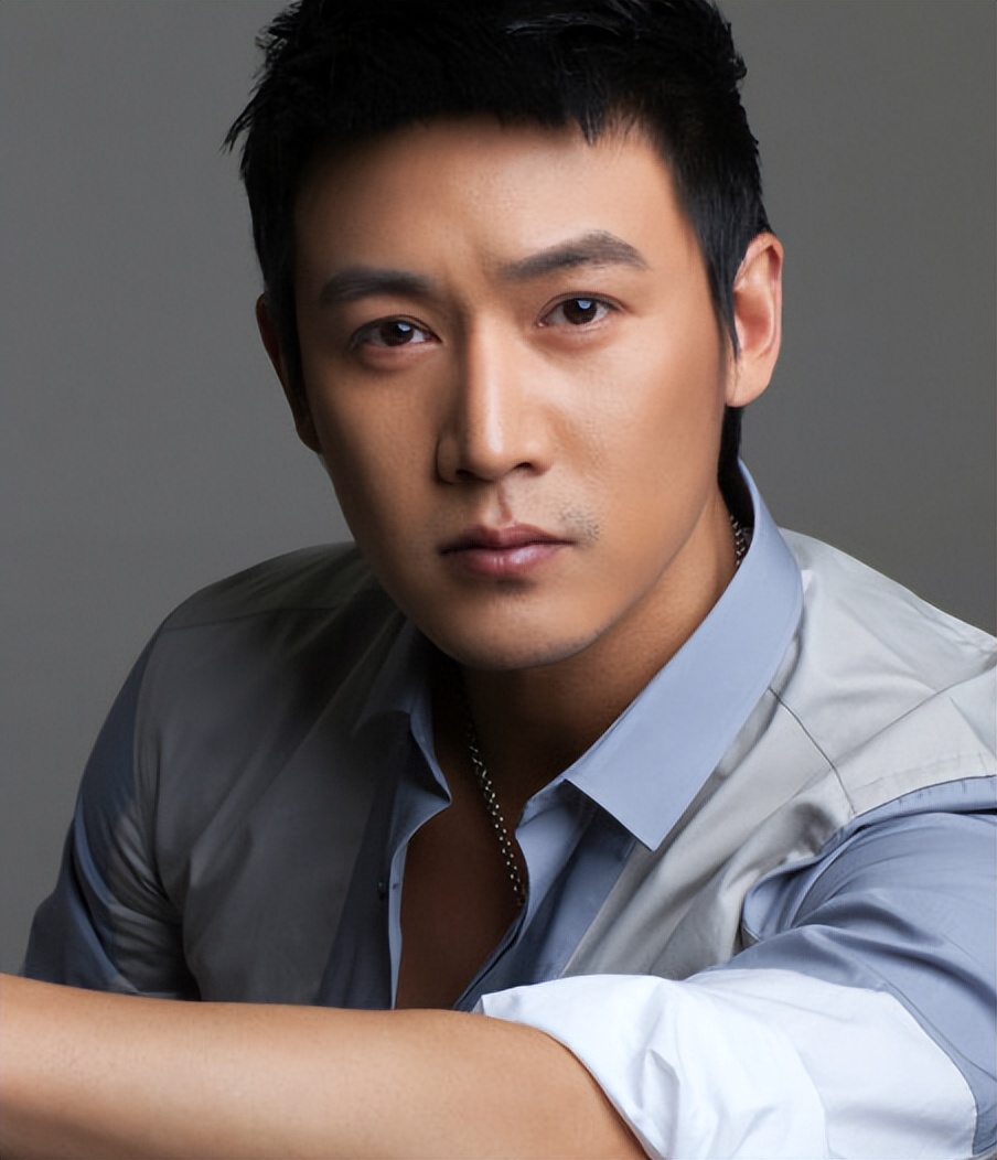 47-year-old Lu Yi, who has been an actor for 39 years, can only rely on ...
